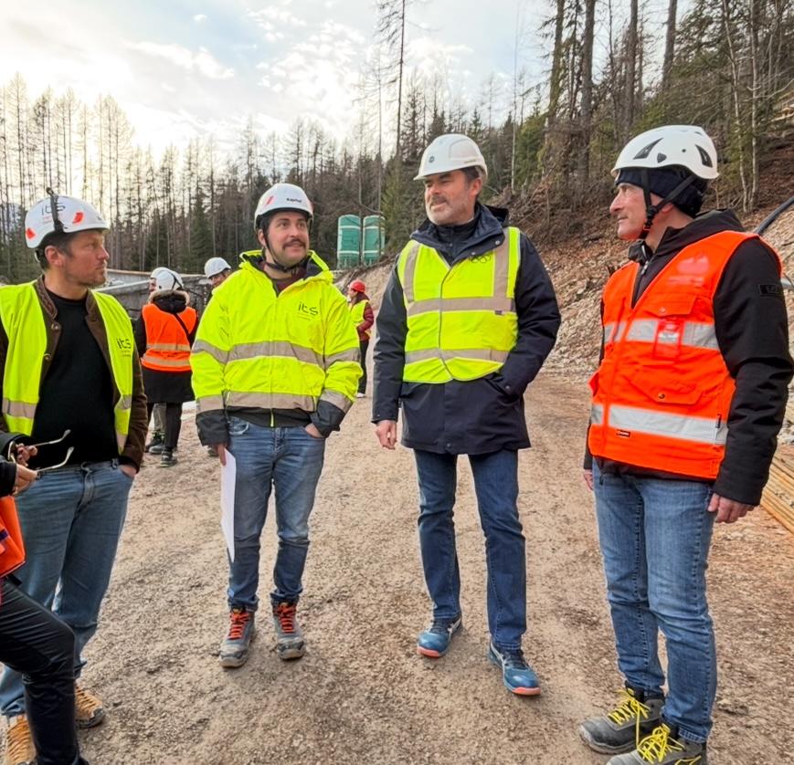 GIOCHI 2026: GHIACCIATA LA PRIMA CURVA DELLA PISTA DA BOB, SKELETON E ...